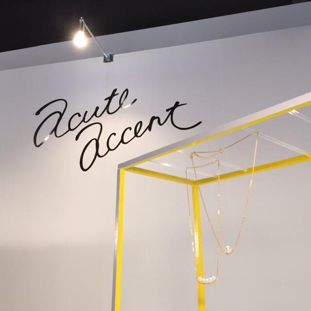 上品で細やか。布の折り目や質感を金属に落とし込んだ「AcuteAccent」のジュエリー | Sheage（シェアージュ）